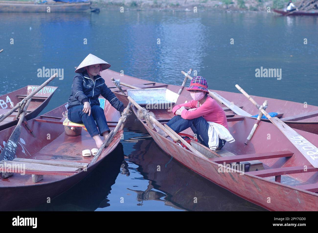 Boats on river to Huong Pagoda, famous destination in Ha Noi Stock ...