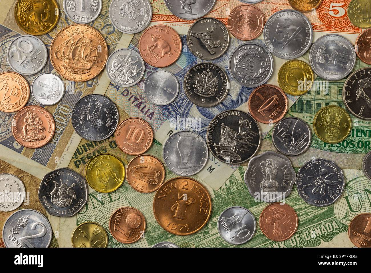 Coins from around world hi-res stock photography and images - Alamy