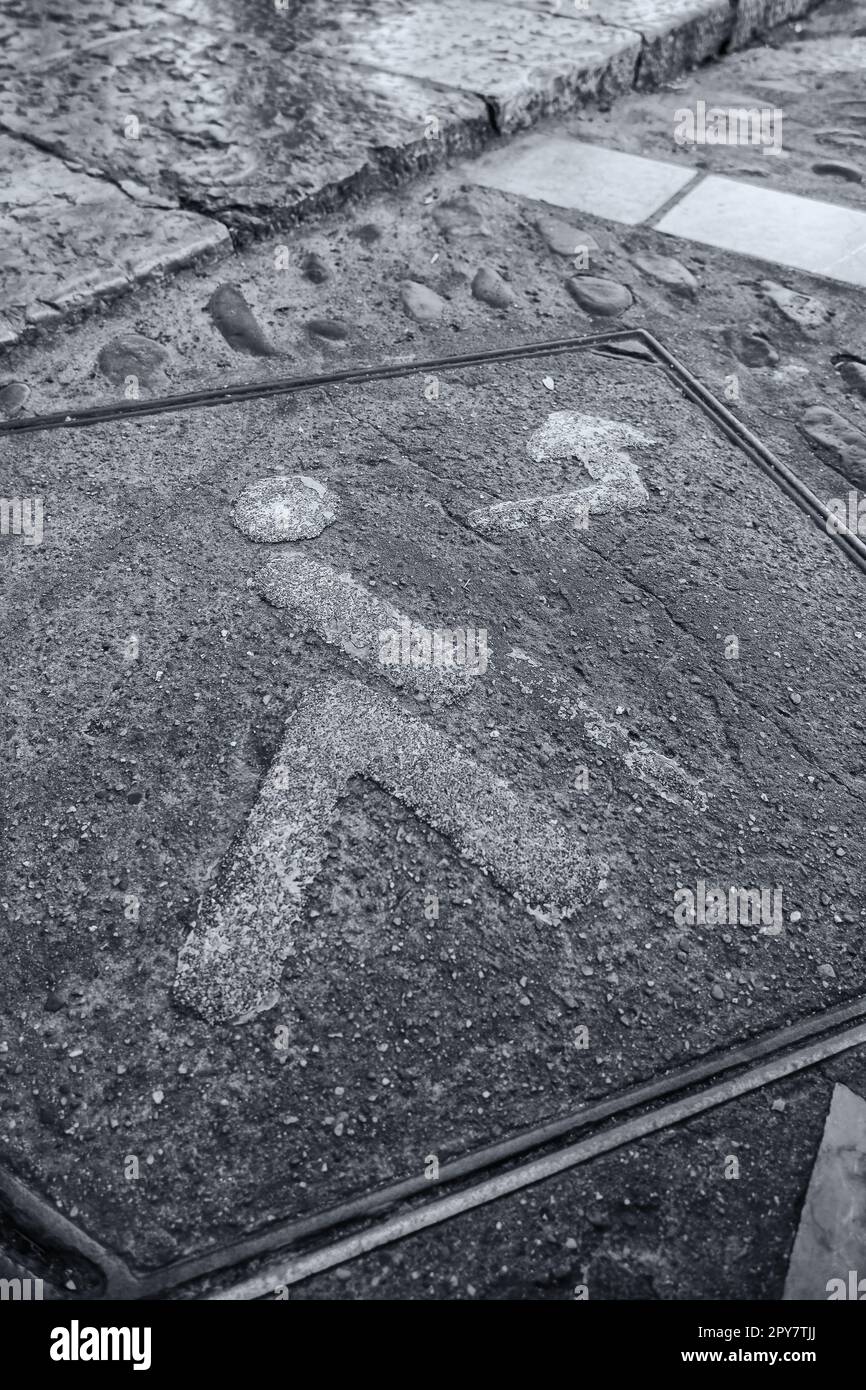 Blind icon sign symbol hi-res stock photography and images - Alamy