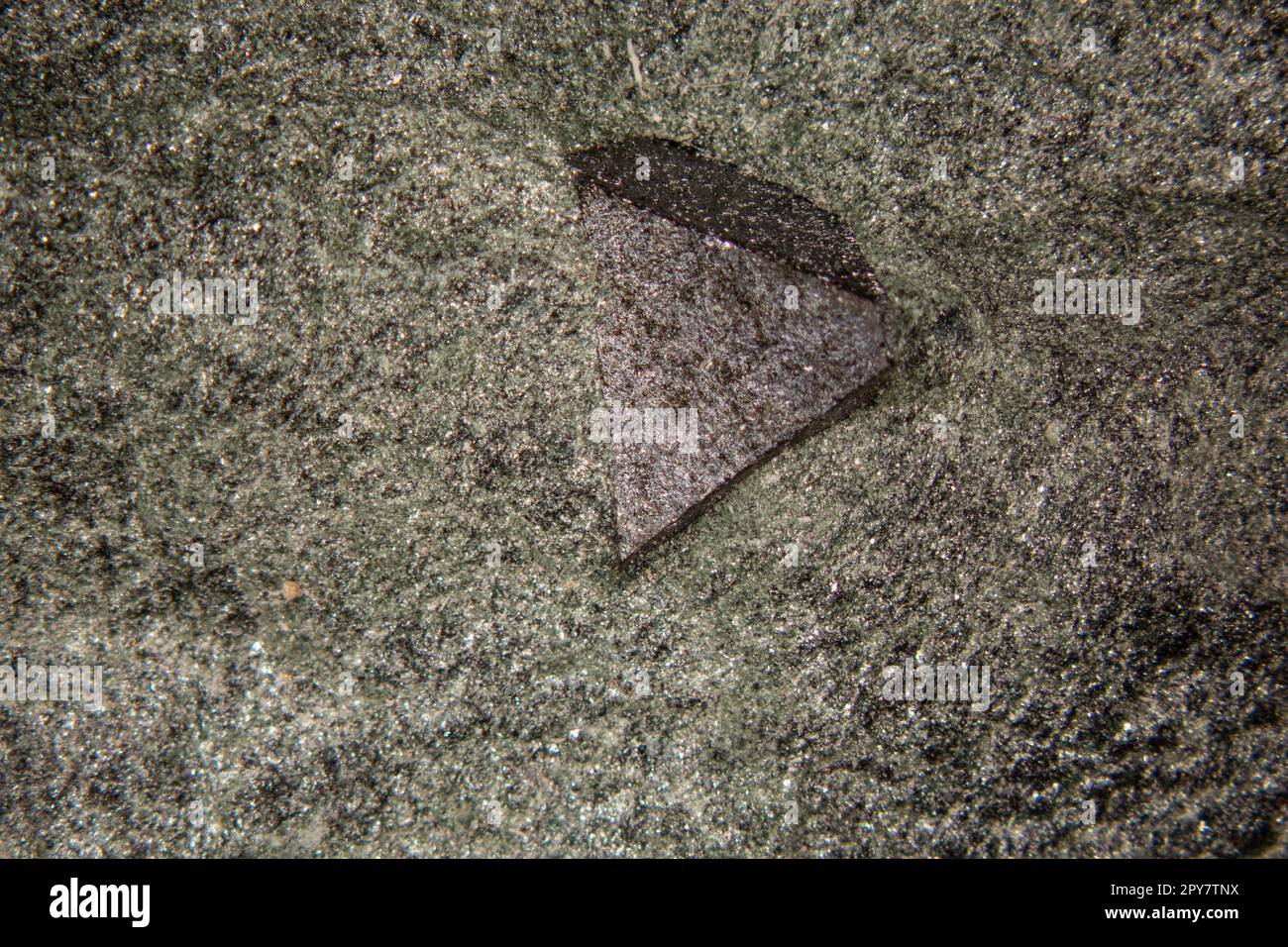 iron ores minerals under the microscope Stock Photo - Alamy