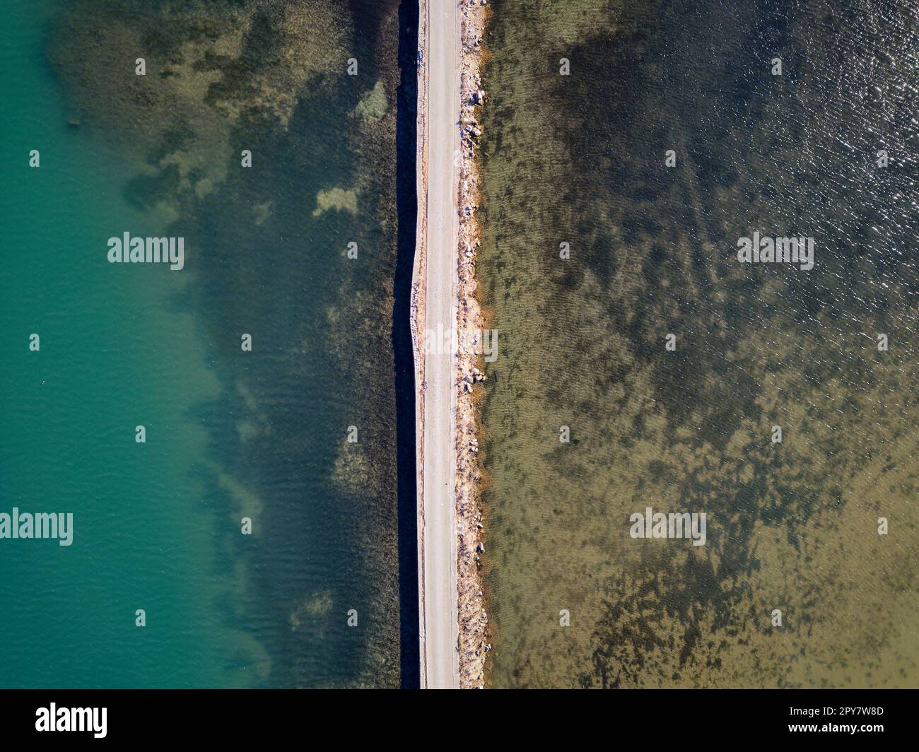 Passing water hi-res stock photography and images - Alamy