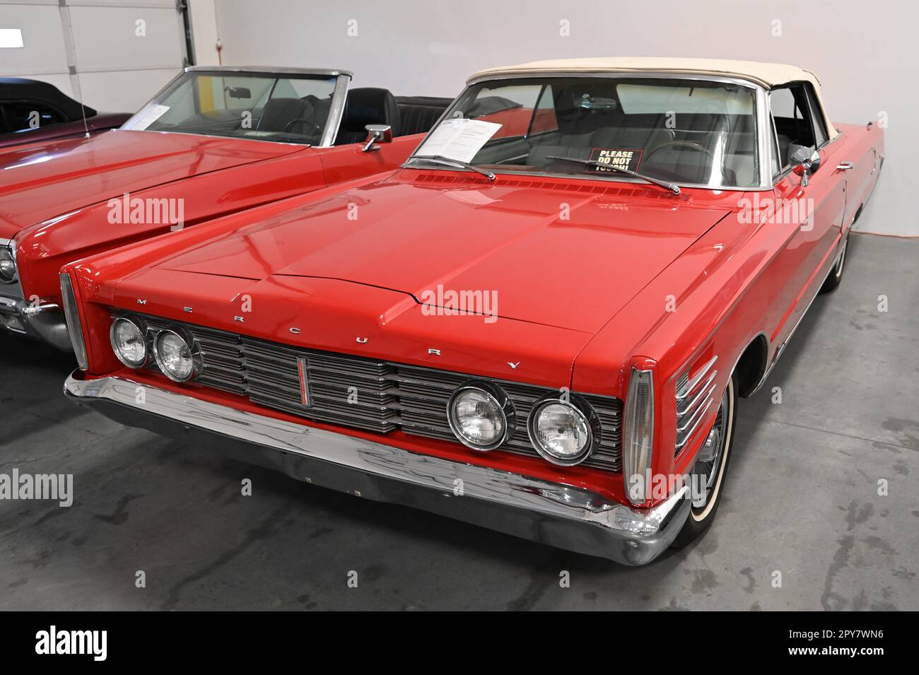 1965 Mercury Park Lane Stock Photo - Alamy 1965 Mercury Park Lane Stock Photo - Alamy