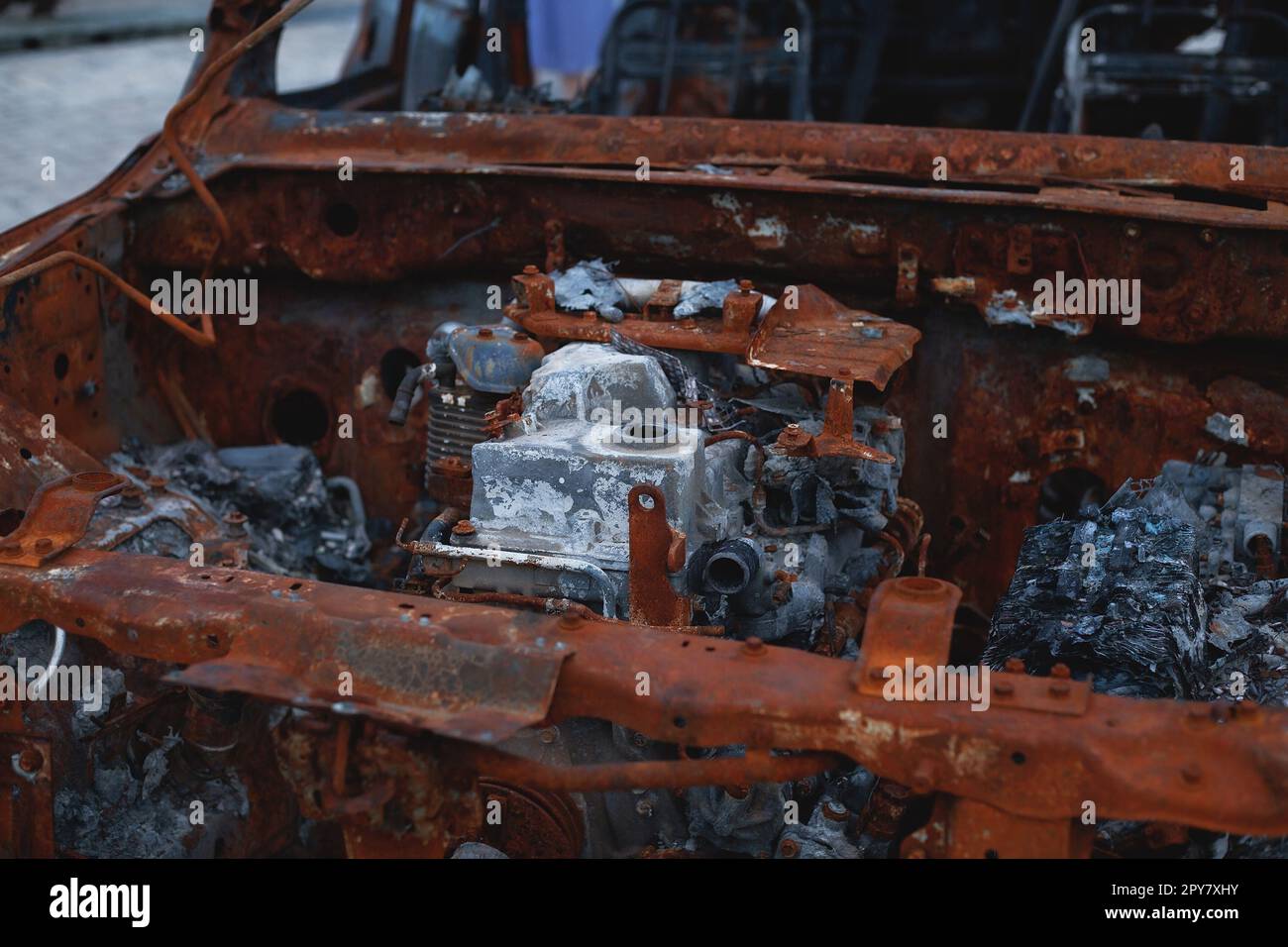 Exploded car hi-res stock photography and images - Alamy