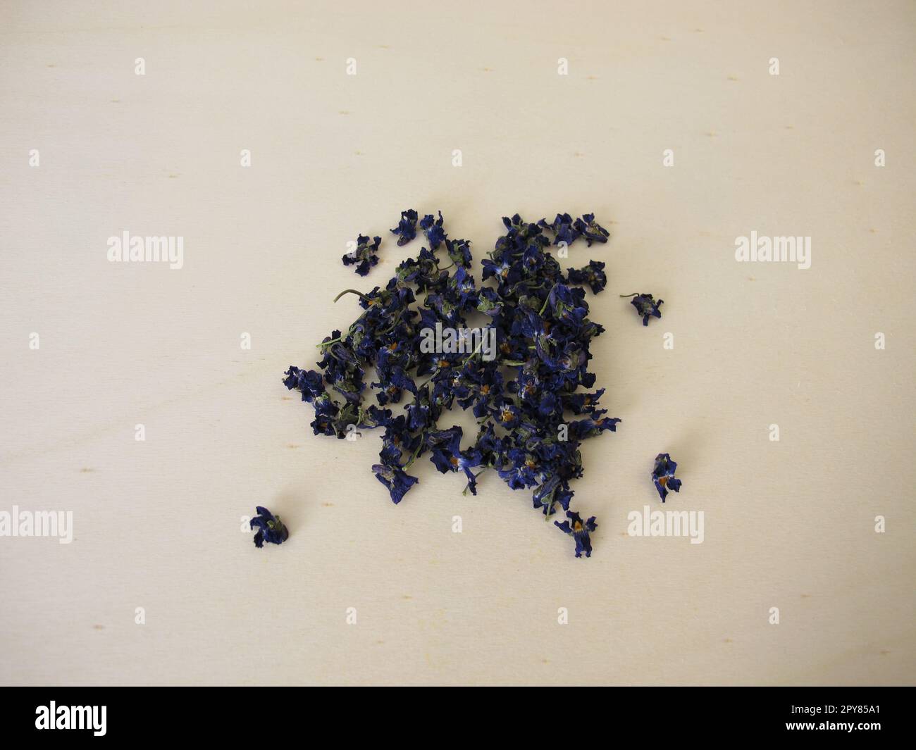 Dried flowers of sweet violets for tea Stock Photo - Alamy