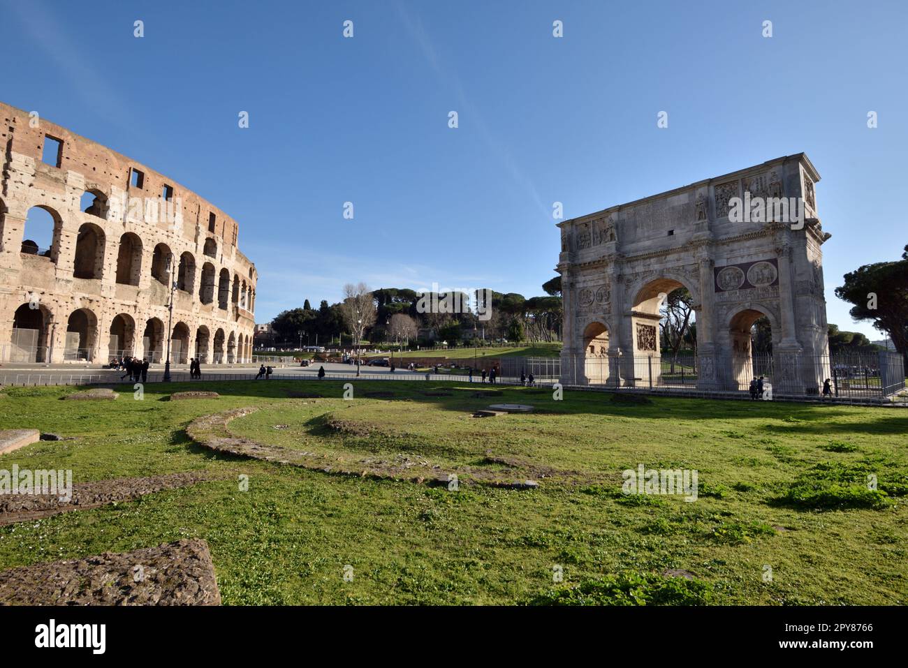Italy, Rome, Colosseum and arch of Constantine Stock Photo - Alamy