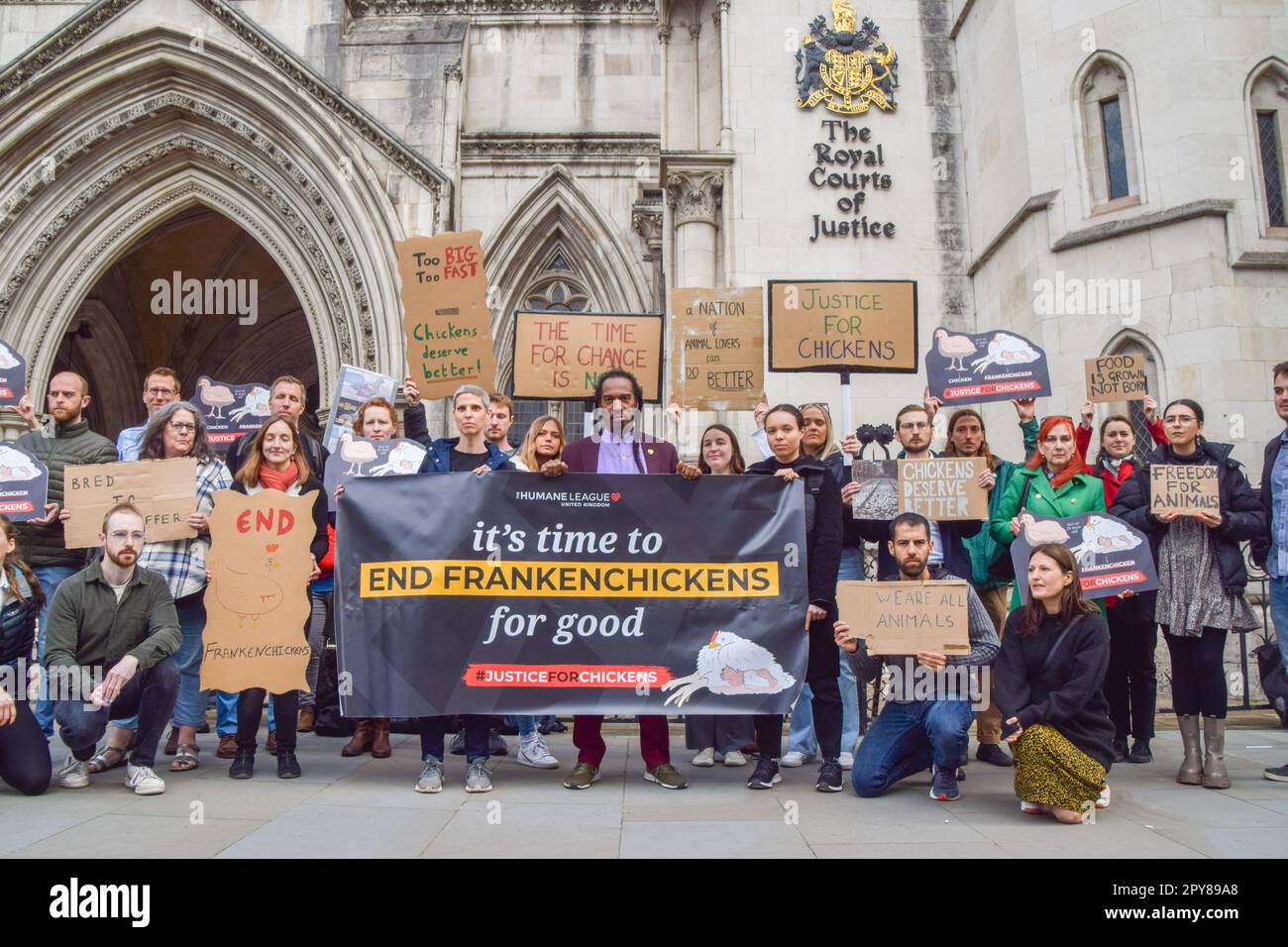 Benjamin zephaniah chicken hi-res stock photography and images - Alamy