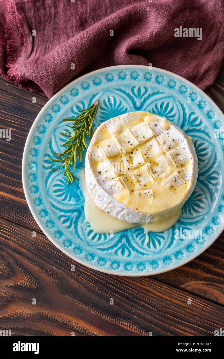 Baked Camembert Cheese Stock Photo - Alamy