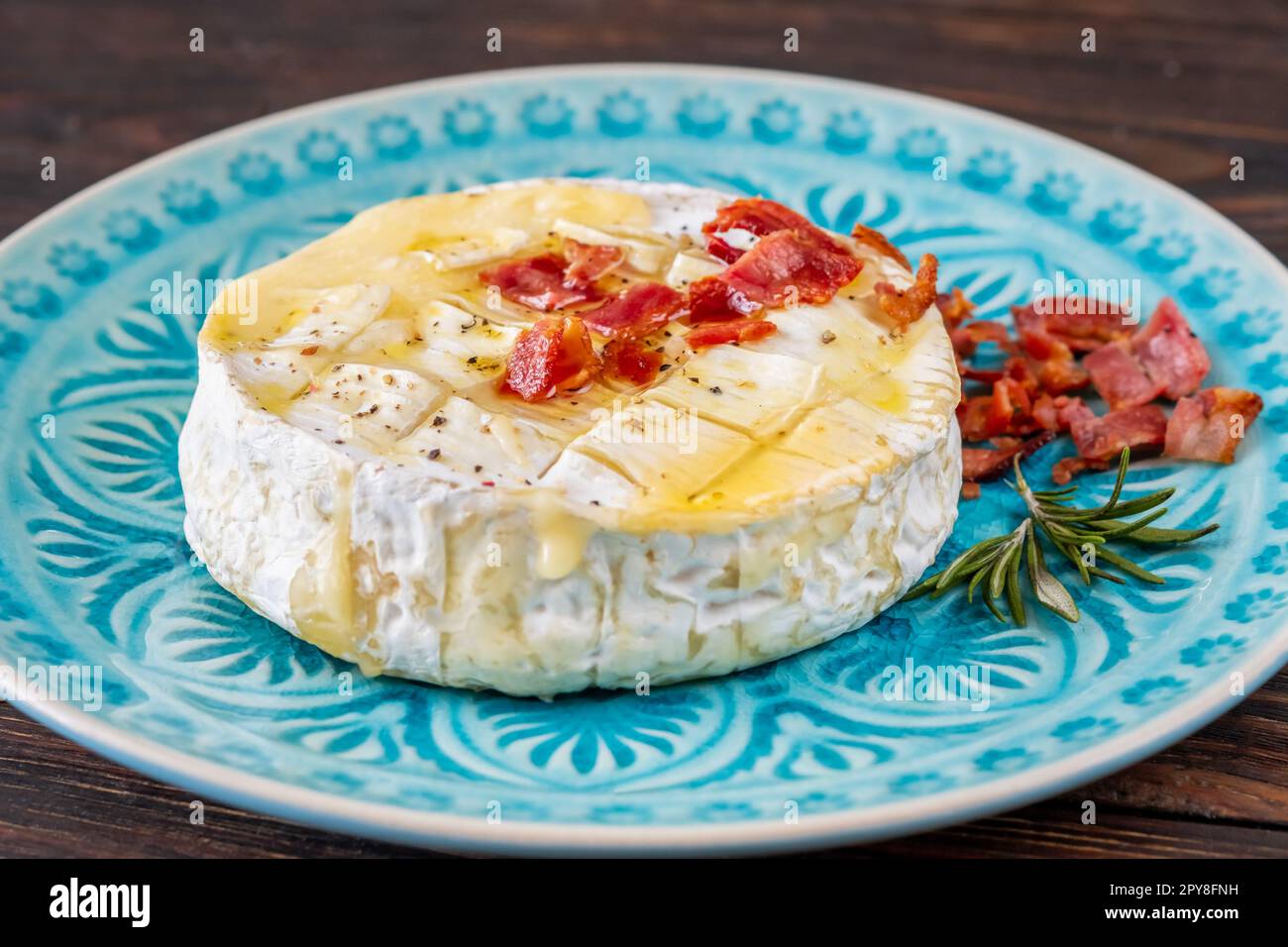 Baked Camembert Cheese Stock Photo - Alamy