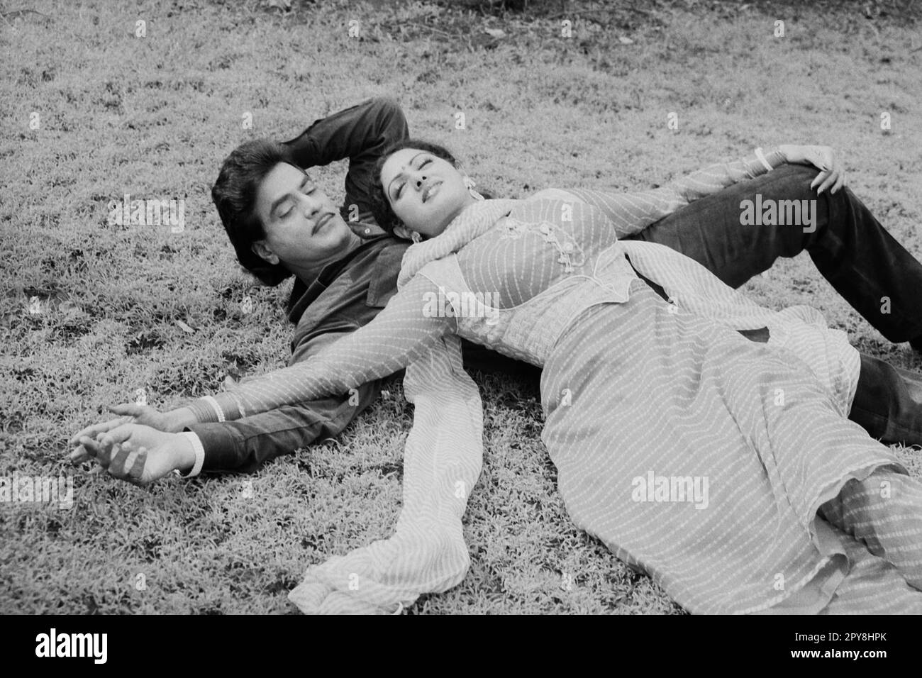 Indian old vintage 1980s black and white bollywood cinema hindi movie ...