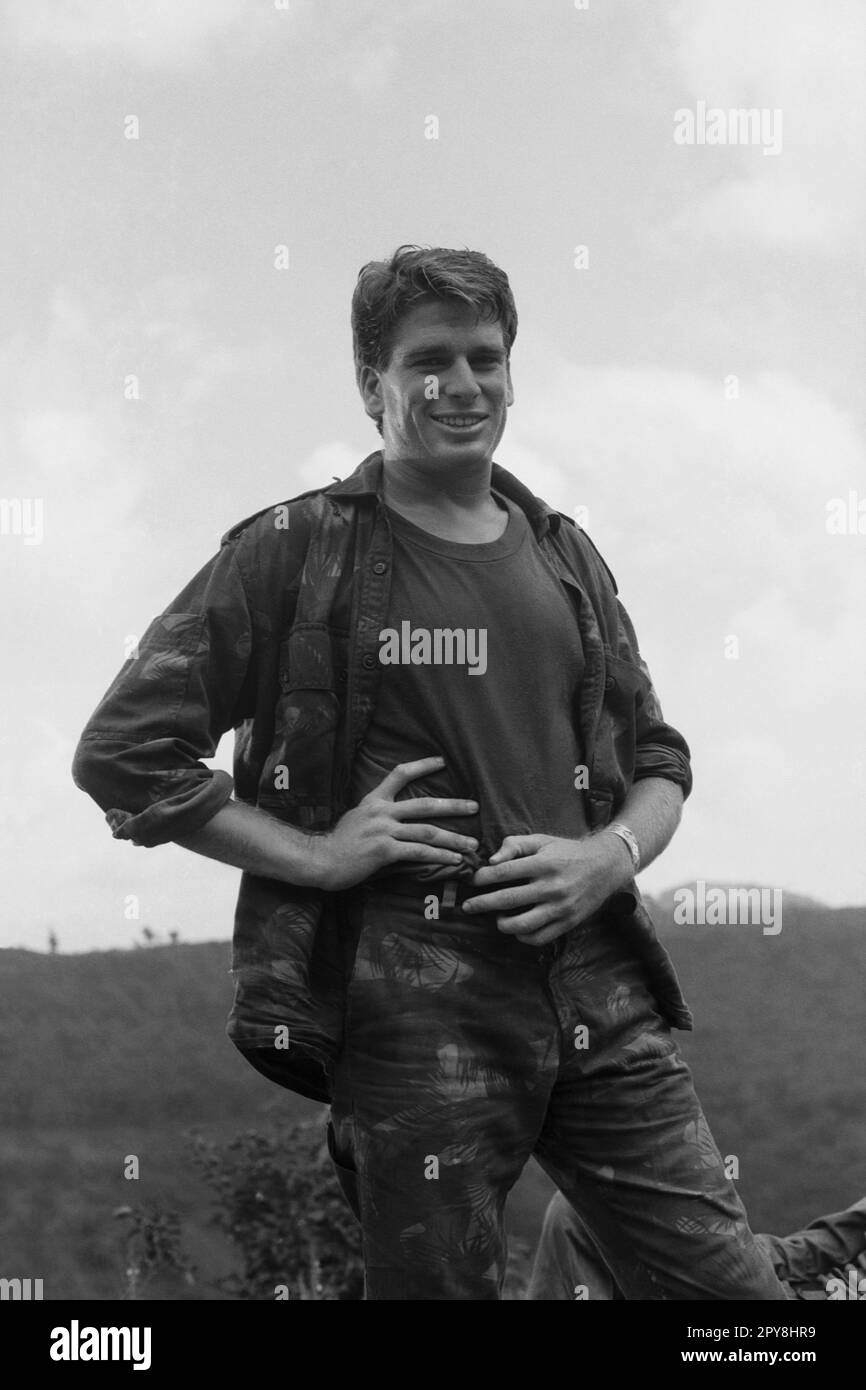 Indian old vintage 1980s black and white bollywood cinema hindi movie ...