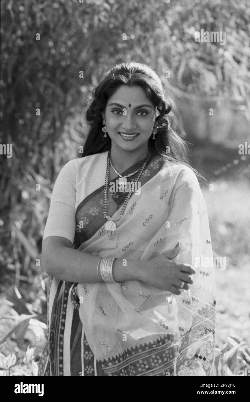 Indian old vintage 1980s black and white bollywood cinema hindi movie ...