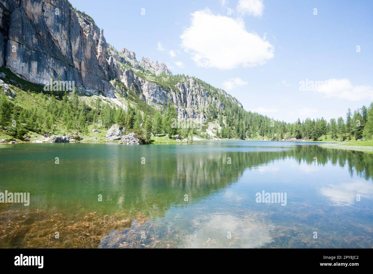 Italian lake landscape hi-res stock photography and images - Alamy
