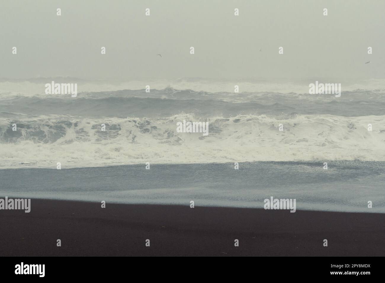 Empty sea hi-res stock photography and images - Alamy