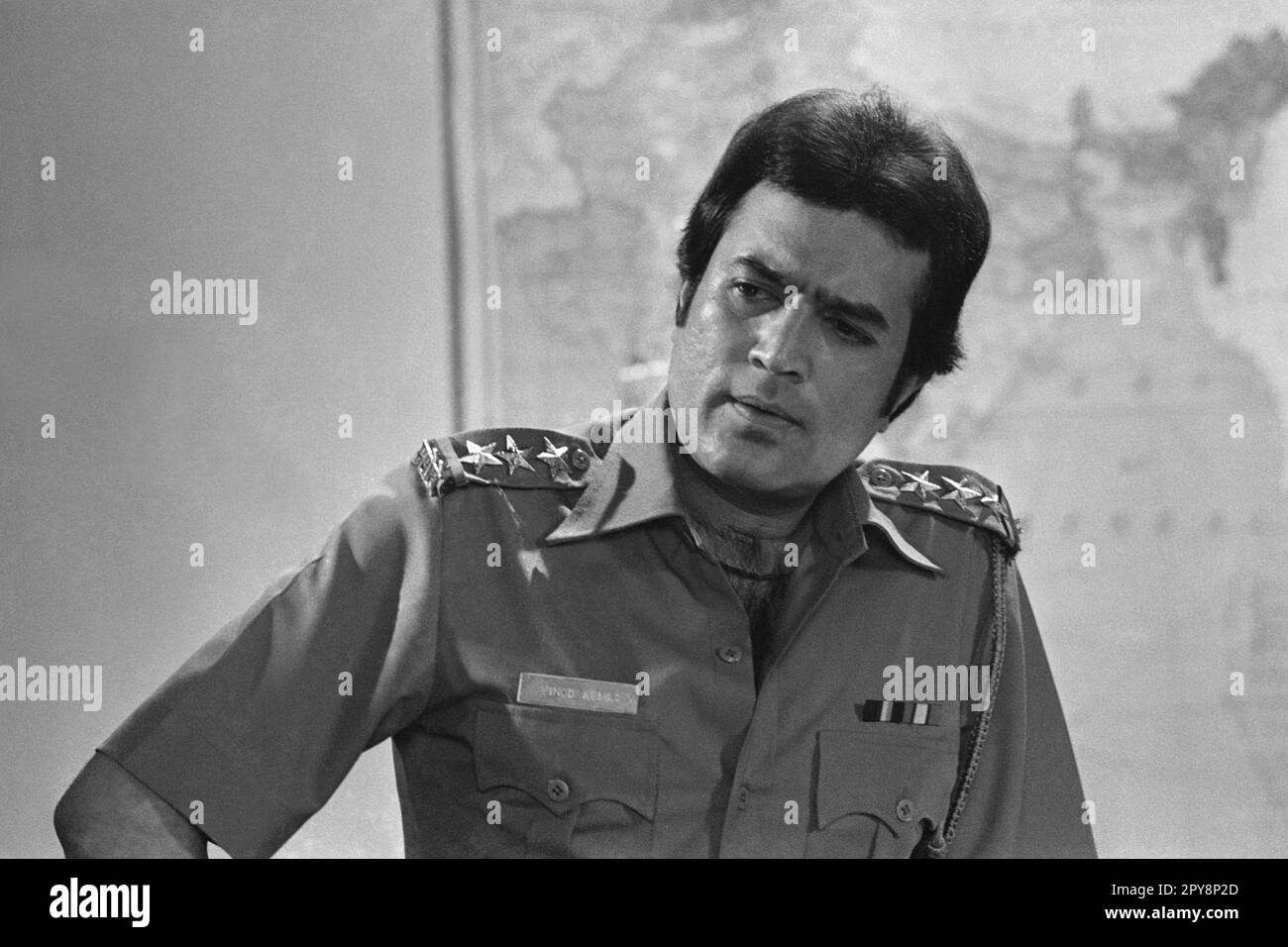 Indian old vintage 1980s black and white bollywood cinema hindi movie ...