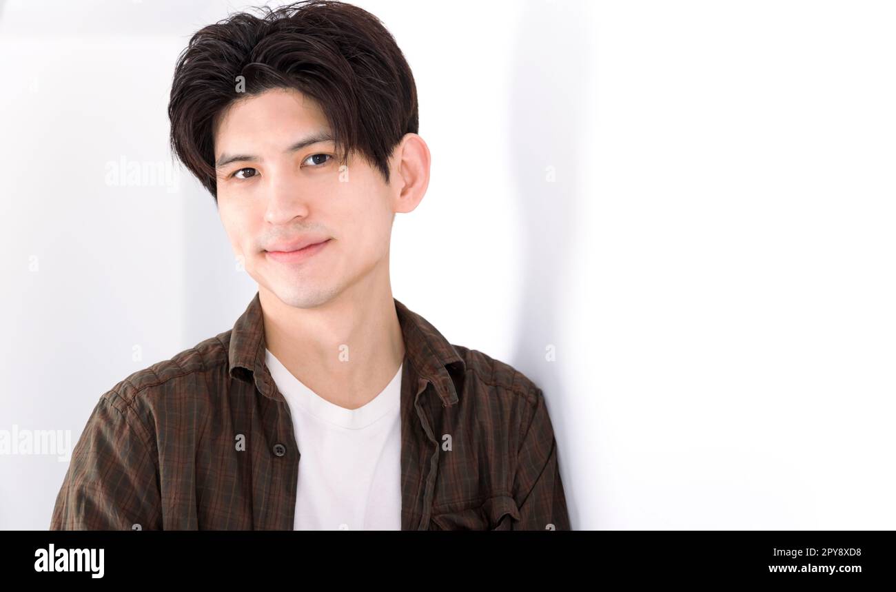 Portrait of handsome young man with healthy face Stock Photo - Alamy