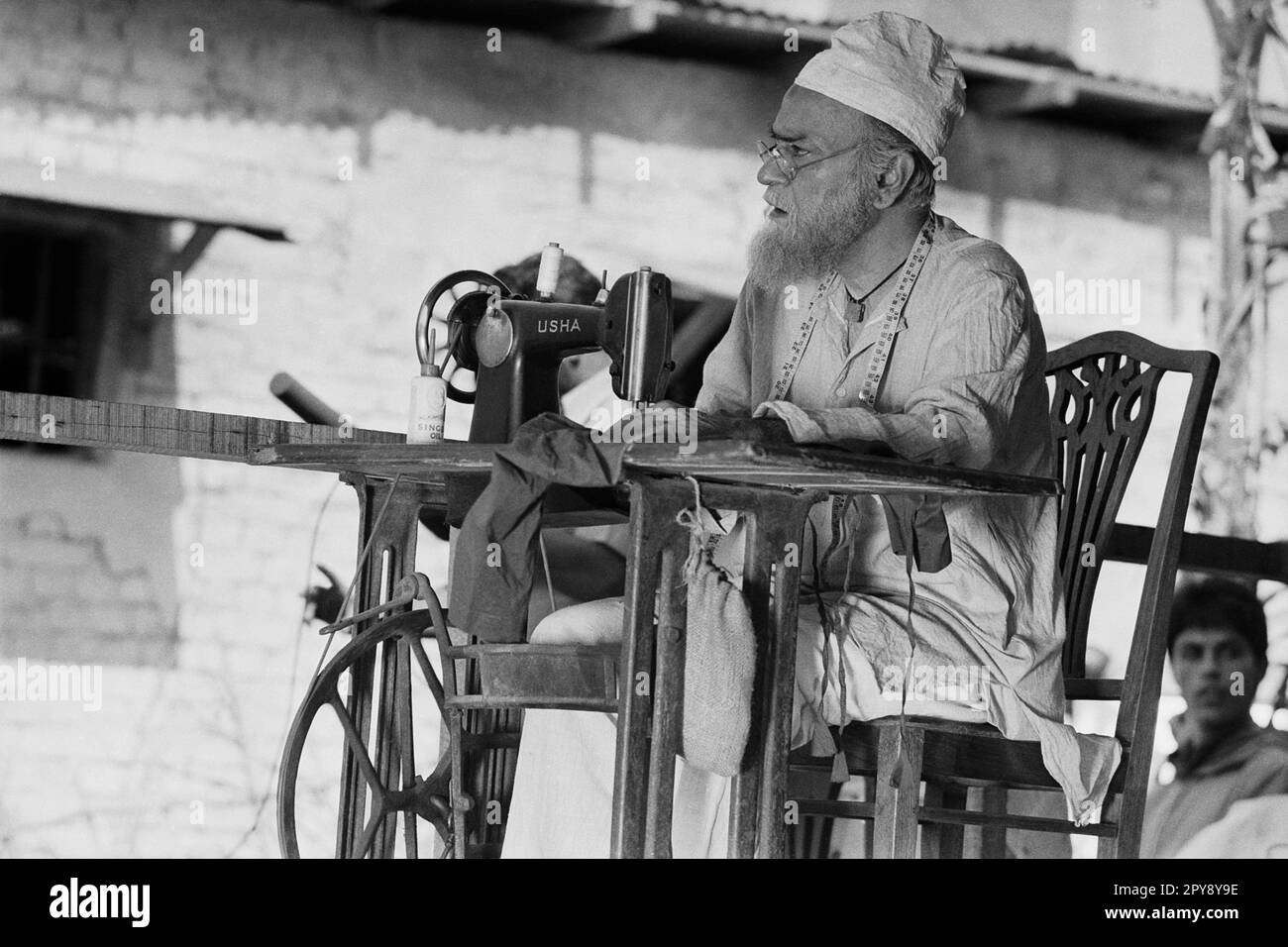 Indian old vintage 1980s black and white bollywood cinema hindi movie ...