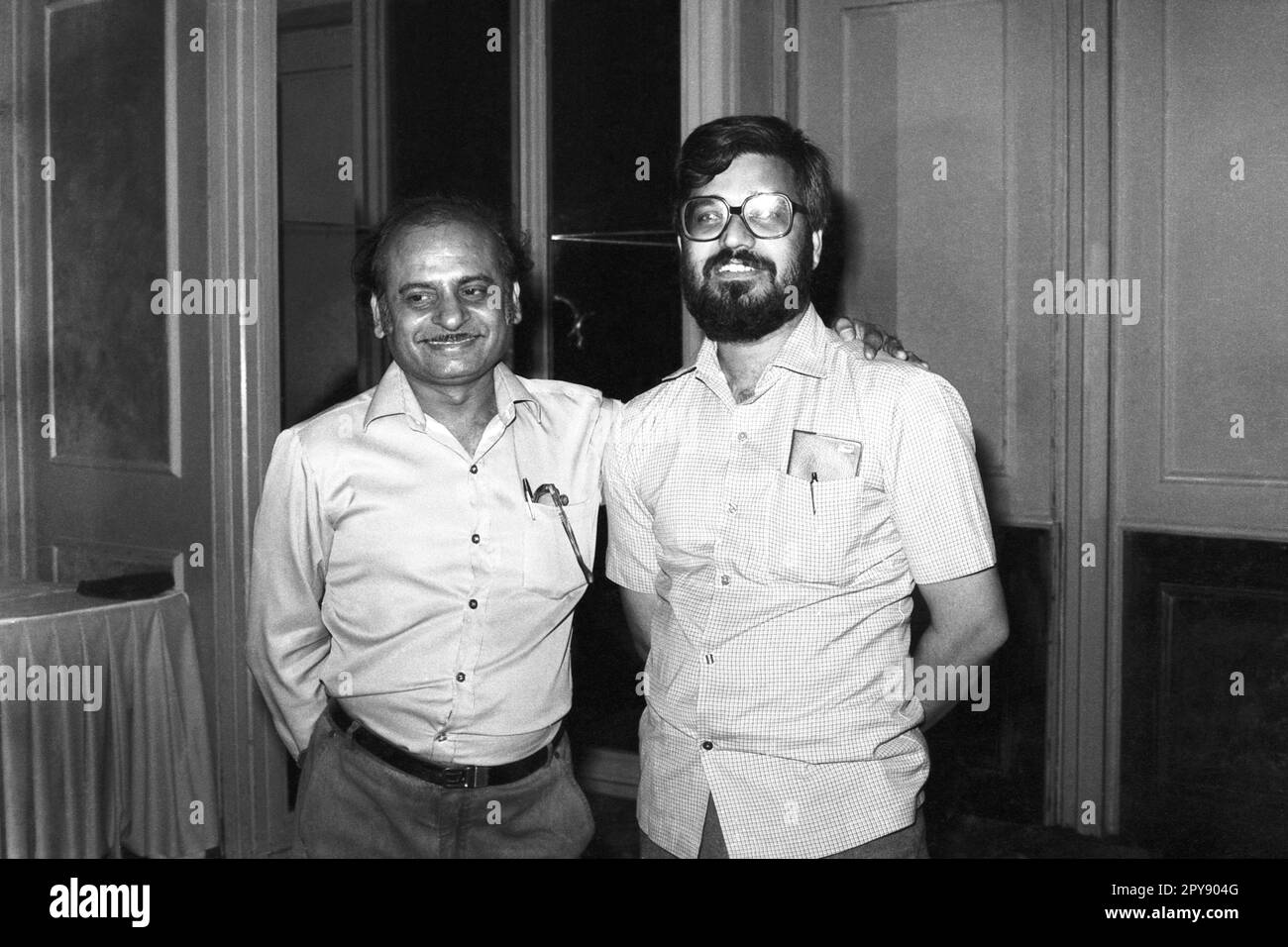 Manmohan Saral, Anurag Chaturvedi, Indian writer, India Stock Photo - Alamy