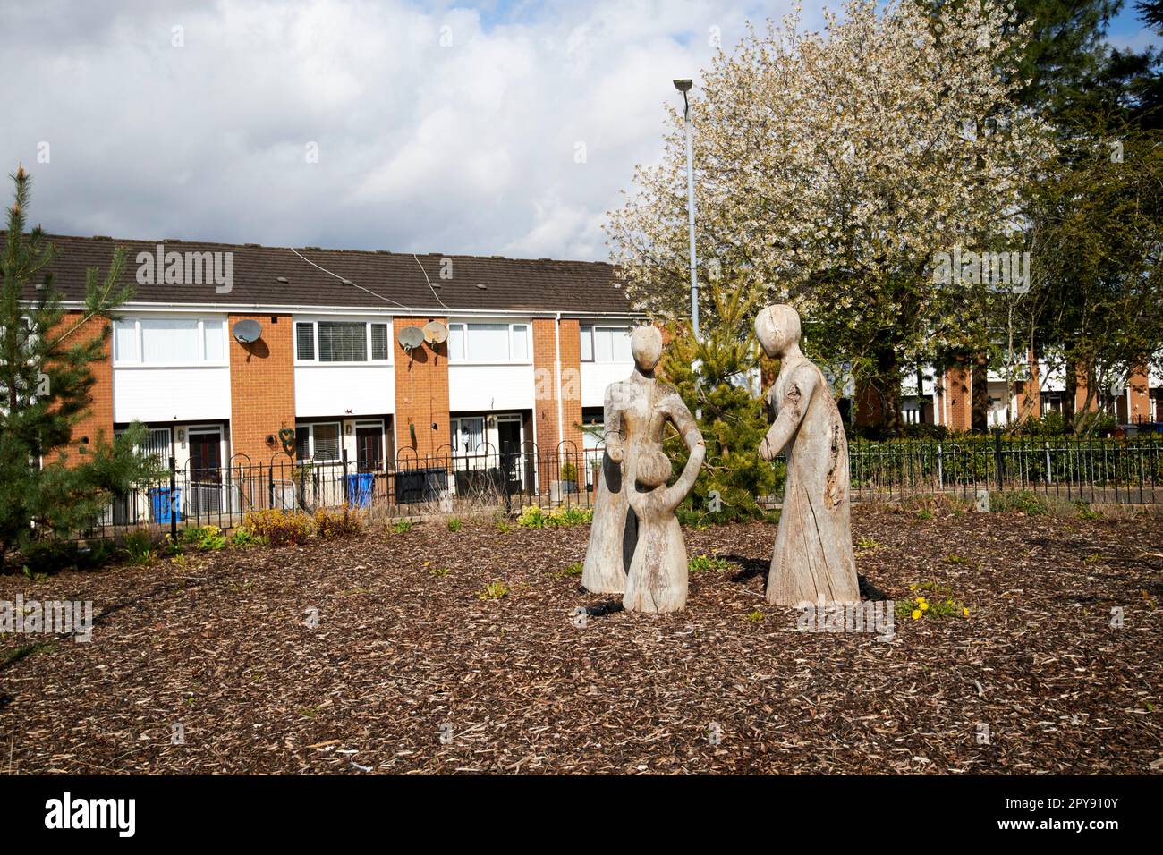 TREE 3 generations sculpture in taughmonagh estate south belfast ...