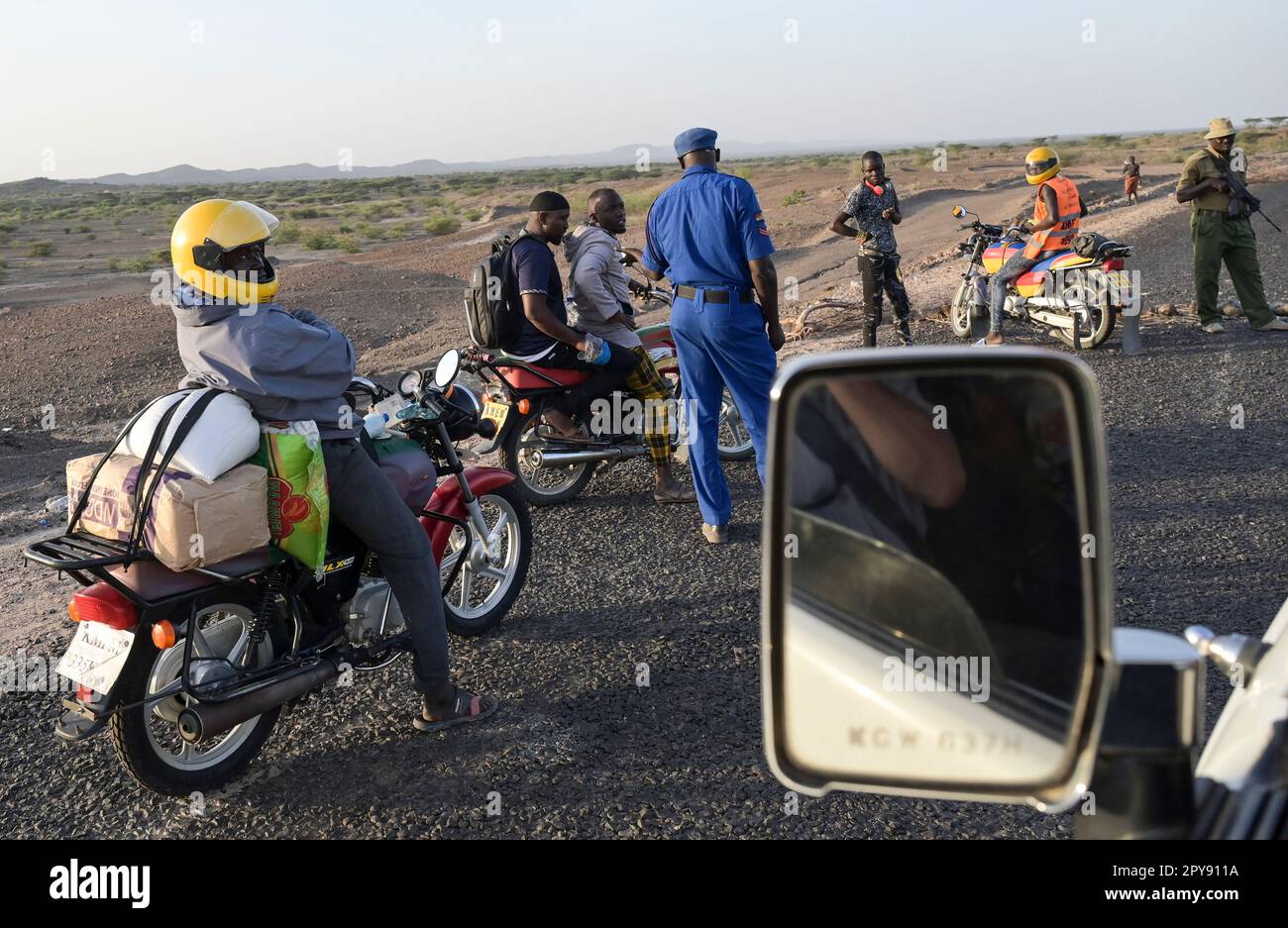 KENYA, Turkana, police checkpost on the road outside Lodwar / KENIA ...