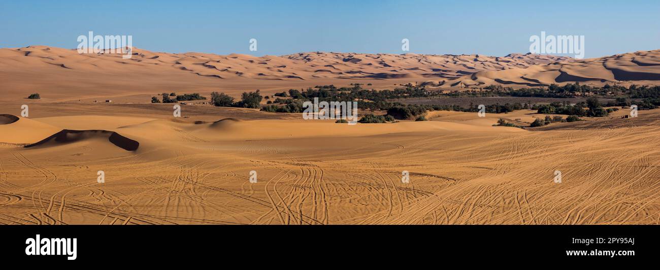 Ubari oasis hi-res stock photography and images - Alamy