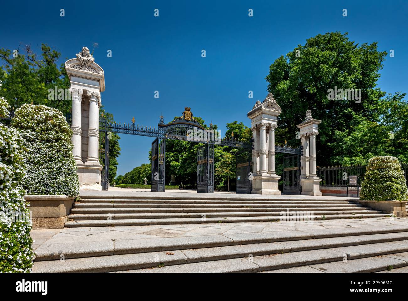 The Madrid Park Gate Stock Photo - Alamy