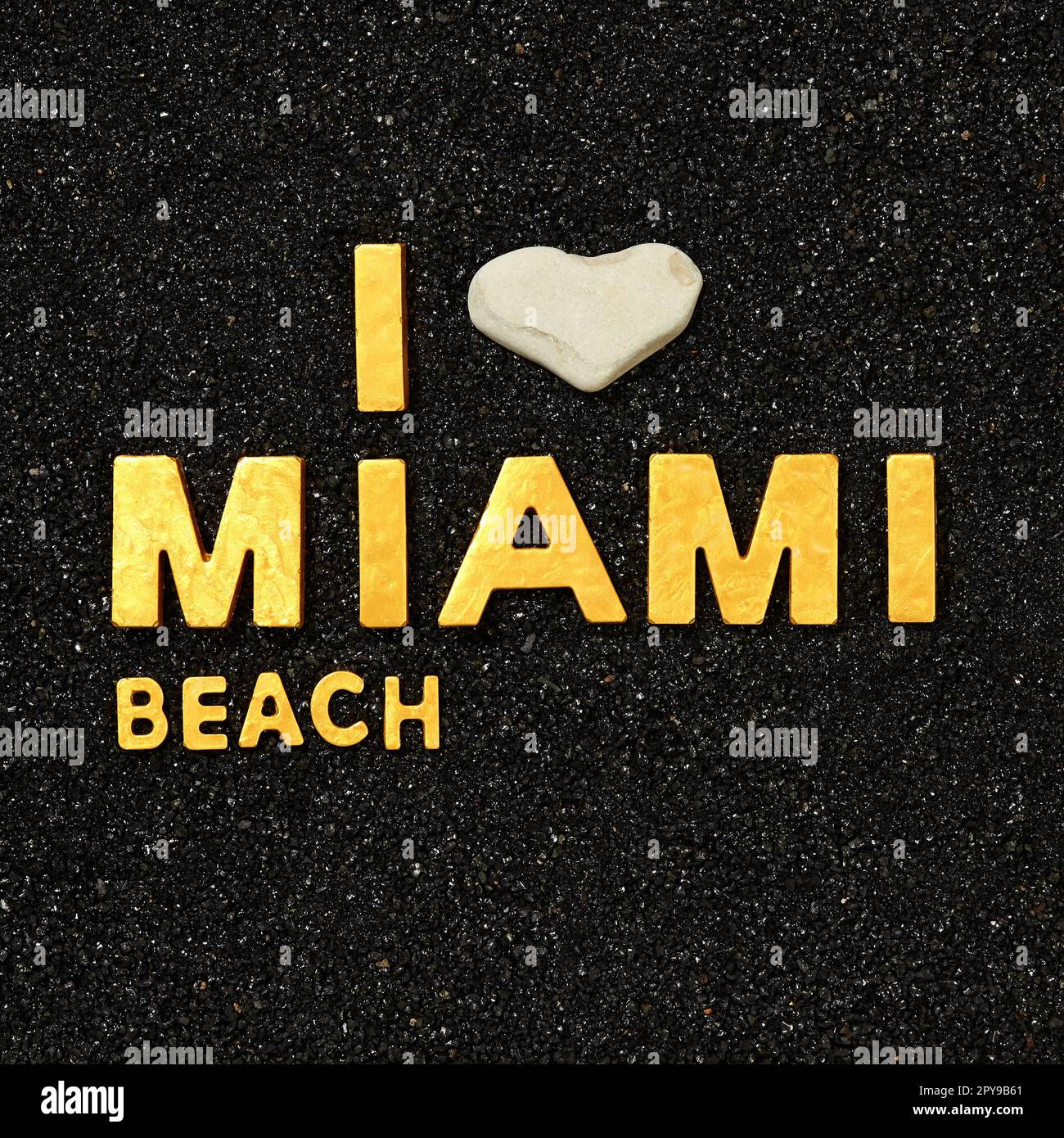 I love the beach hi-res stock photography and images - Alamy