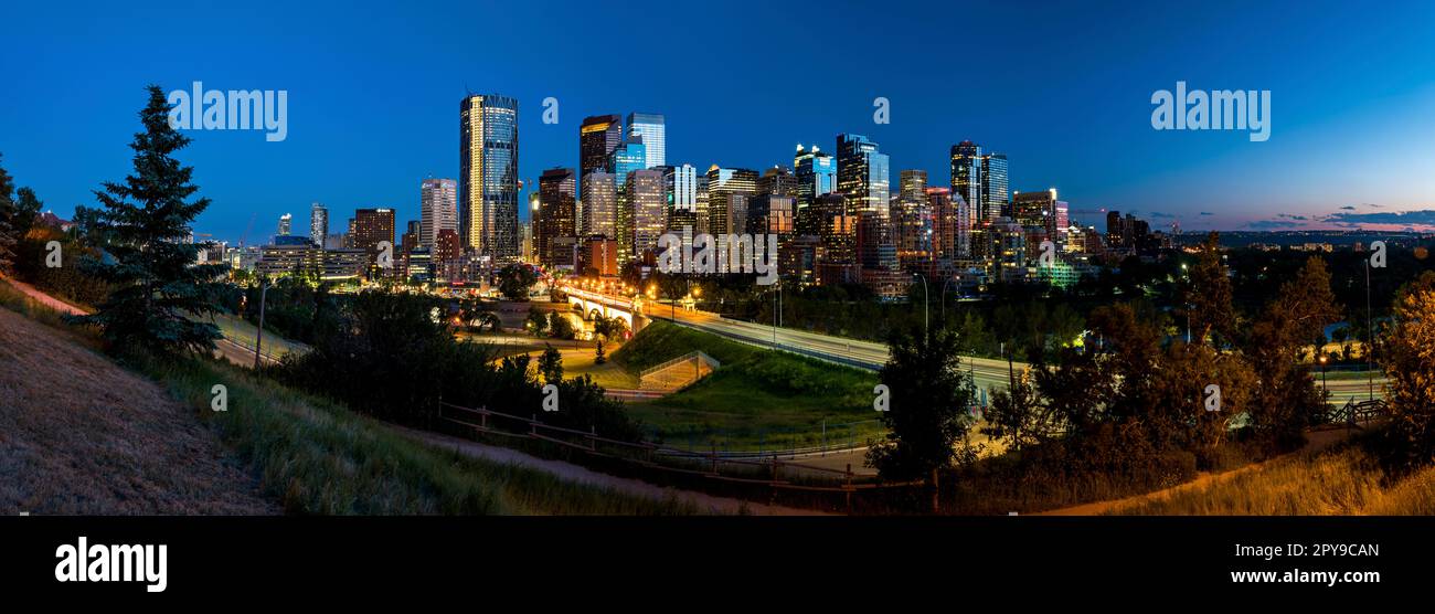 Downtown calgary at sunrise hi-res stock photography and images - Alamy