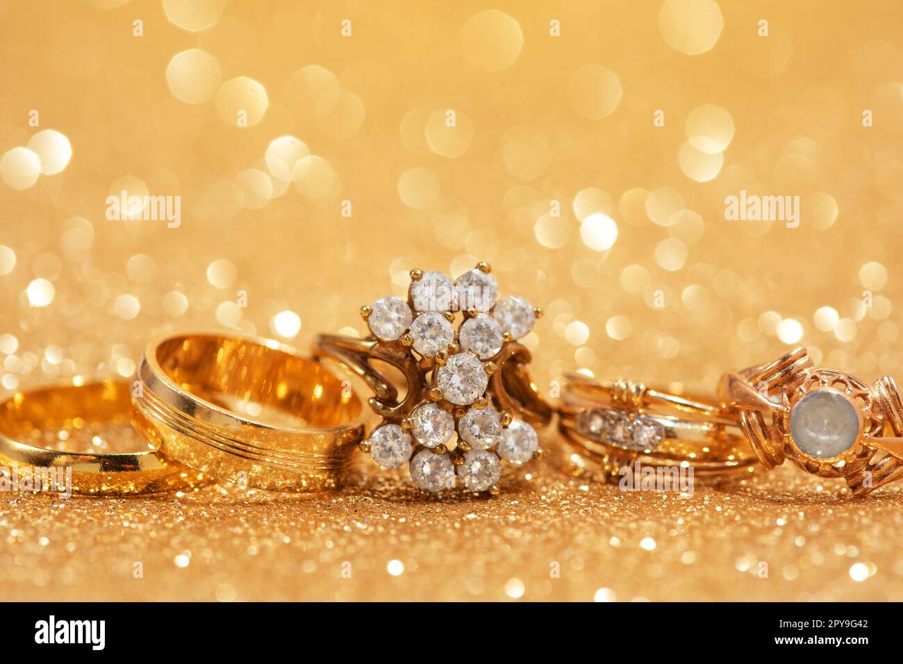 Gold rings hi-res stock photography and images - Alamy