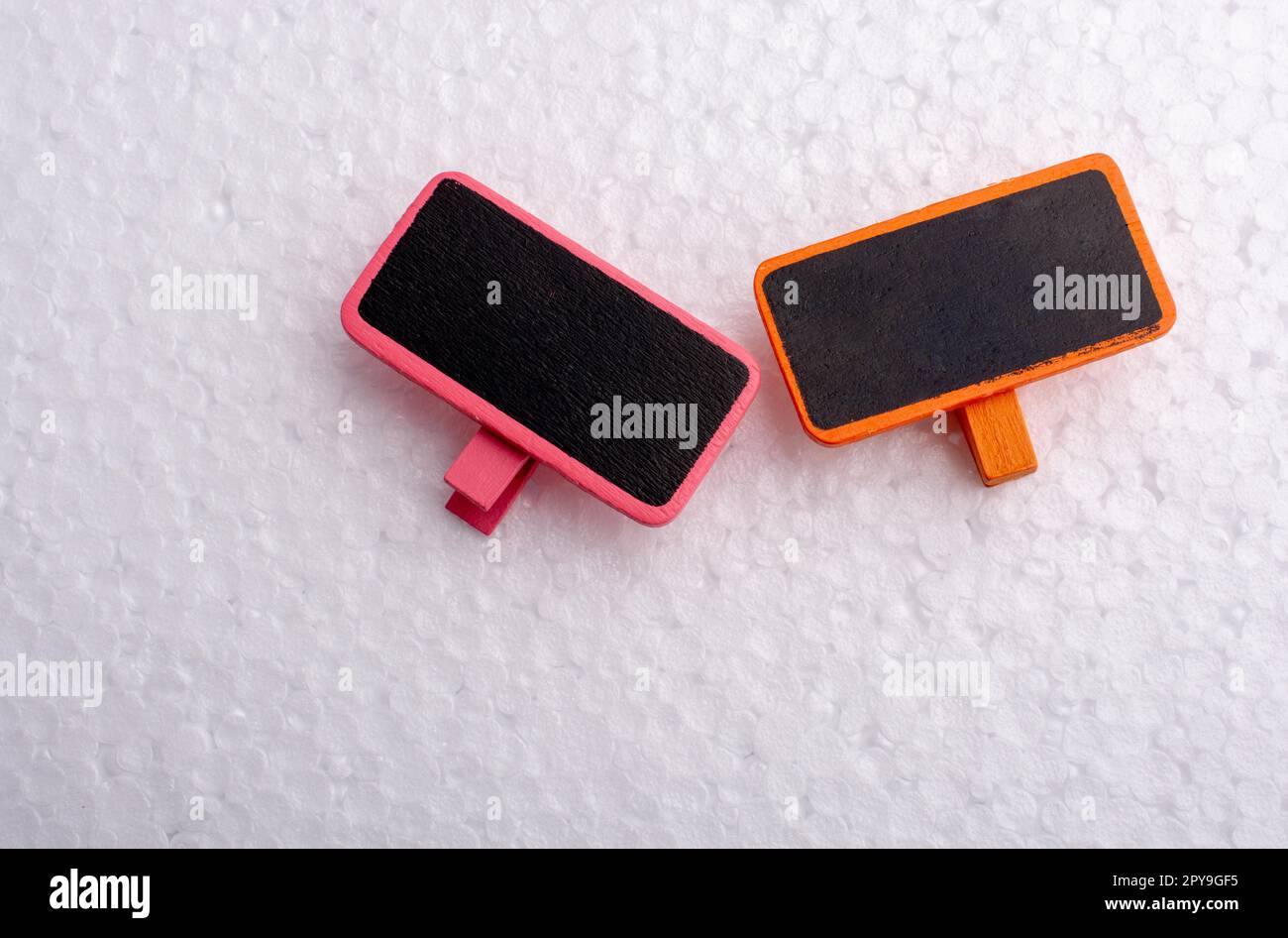 Mini size notice board made of wood Stock Photo - Alamy