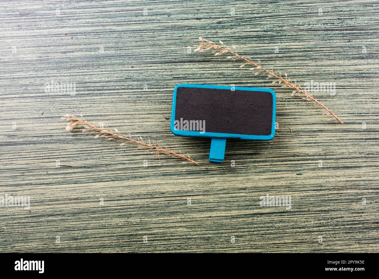 Mini size notice board made of wood Stock Photo - Alamy