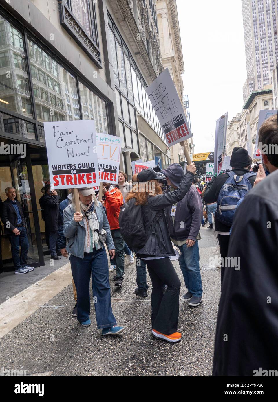 Writers Guild of America, picket line in Midtown Manhattan drew large ...