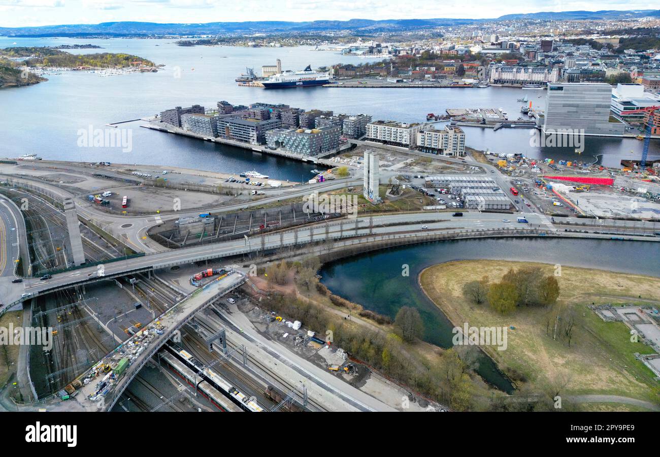 Oslo 20230502.Drone images of the roads, the bridges that come out of ...