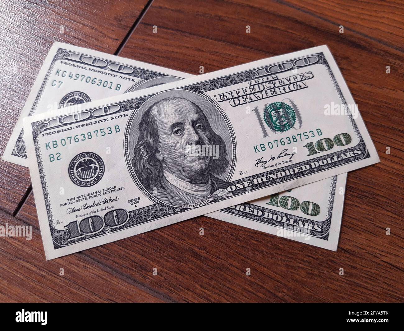 Two close up images hi-res stock photography and images - Alamy