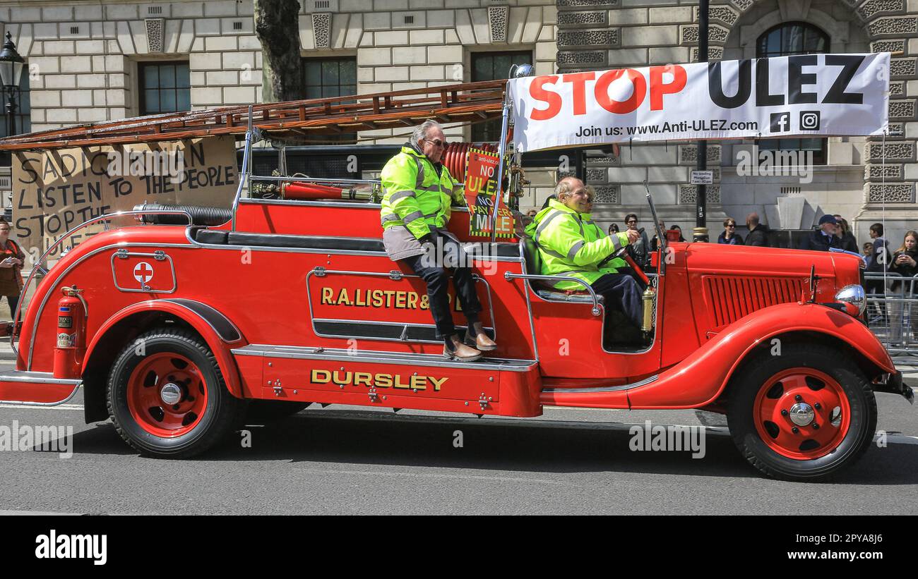 Stop ulez expansion hi-res stock photography and images - Alamy