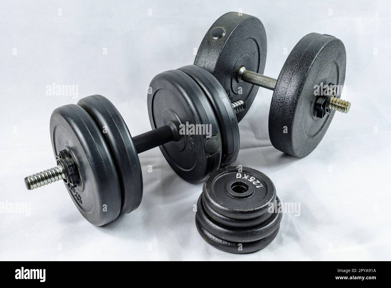 Train weight hi-res stock photography and images - Alamy