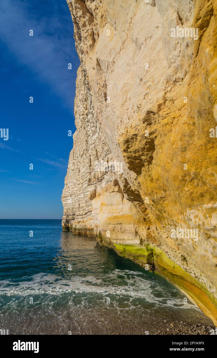 Limestone cliffs at Etretat Stock Photo - Alamy