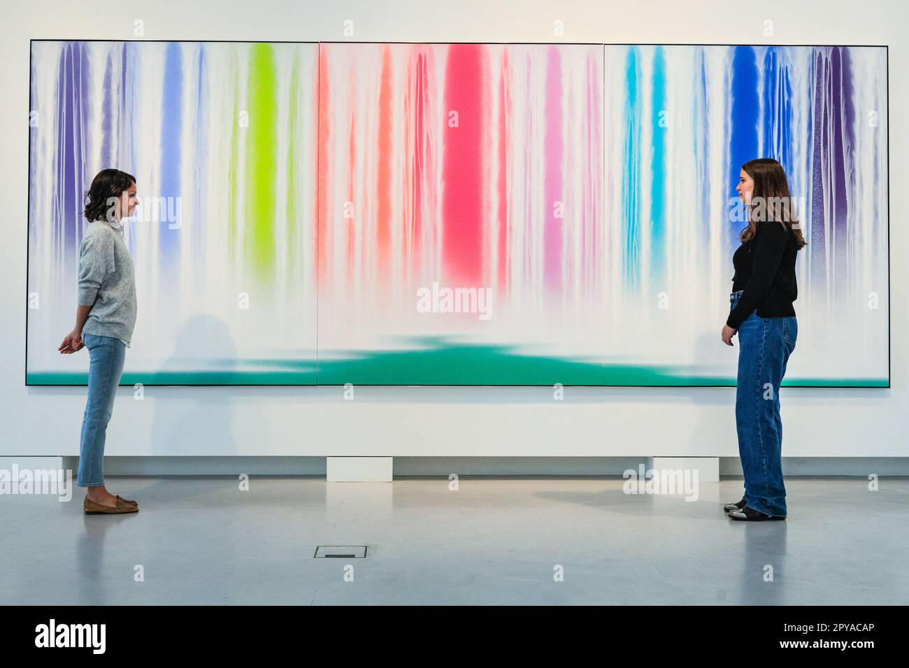 Sundaram tagori hi-res stock photography and images - Alamy