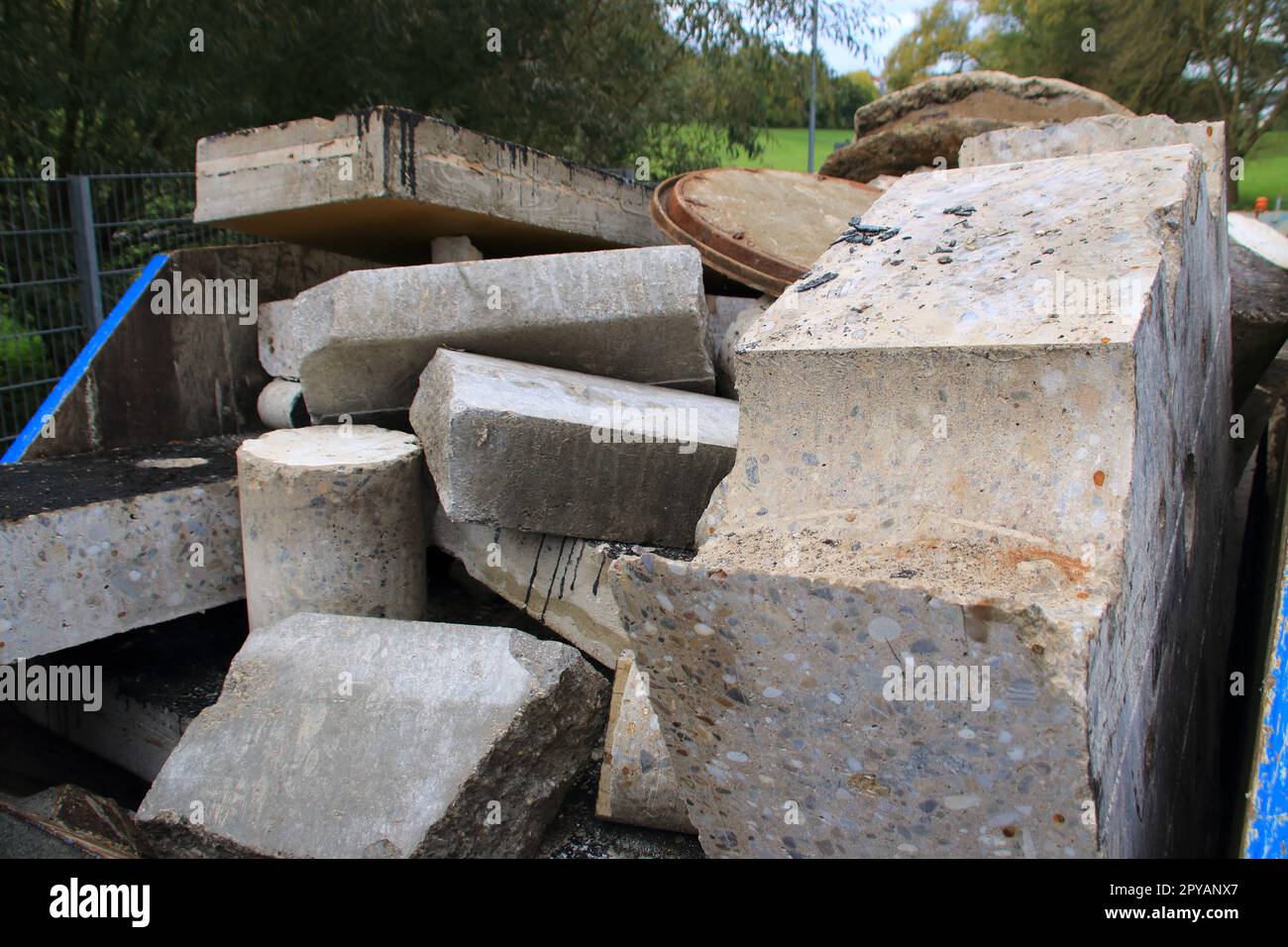 Container concrete hi-res stock photography and images - Alamy