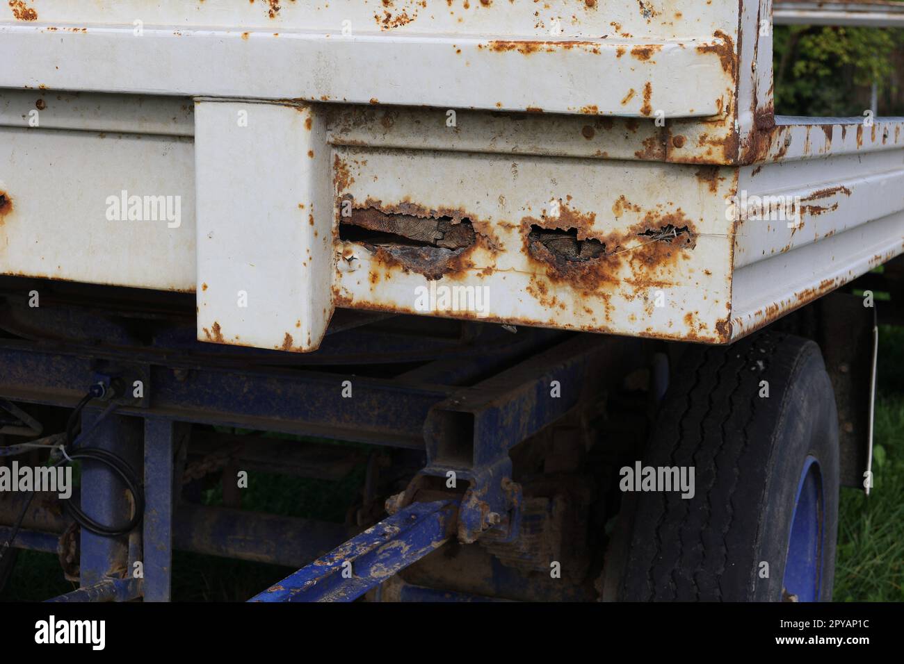 Trailer repair hi-res stock photography and images - Alamy