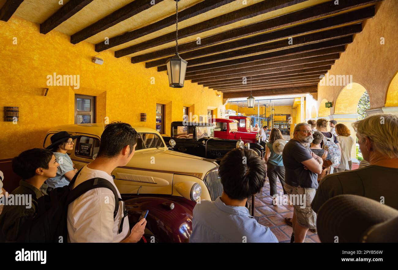 Fabrica la rojena hi-res stock photography and images - Alamy