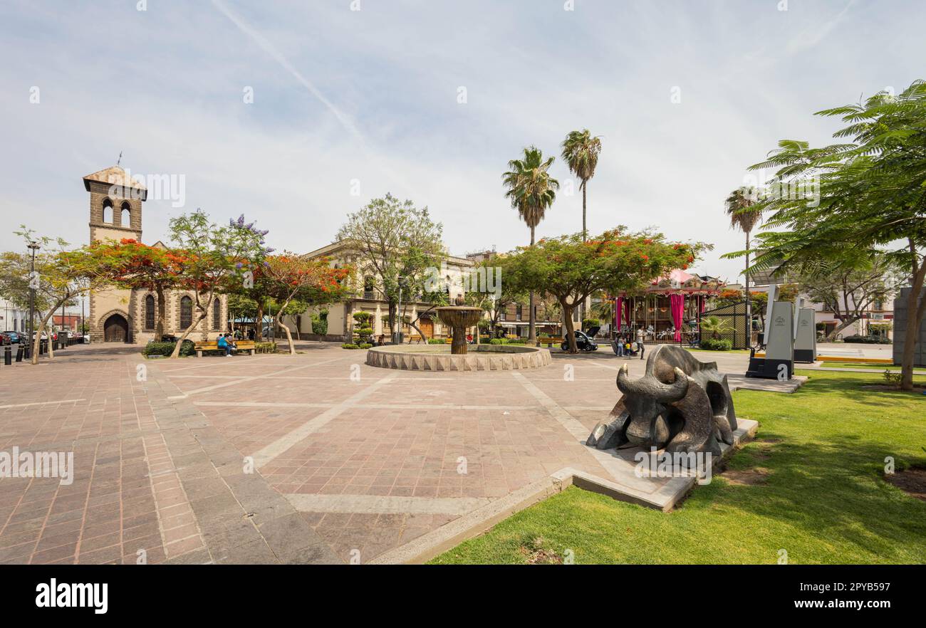 Plaza reforma mexico city hi-res stock photography and images - Alamy