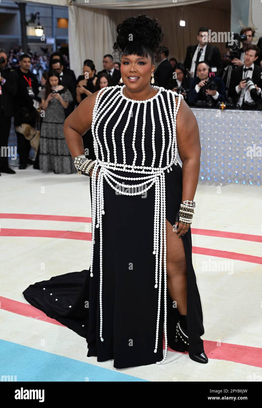 Photo by: DPRF/STAR MAX/IPx 2023 5/1/23 Lizzo at the 2023 Costume Institute Benefit Gala ...