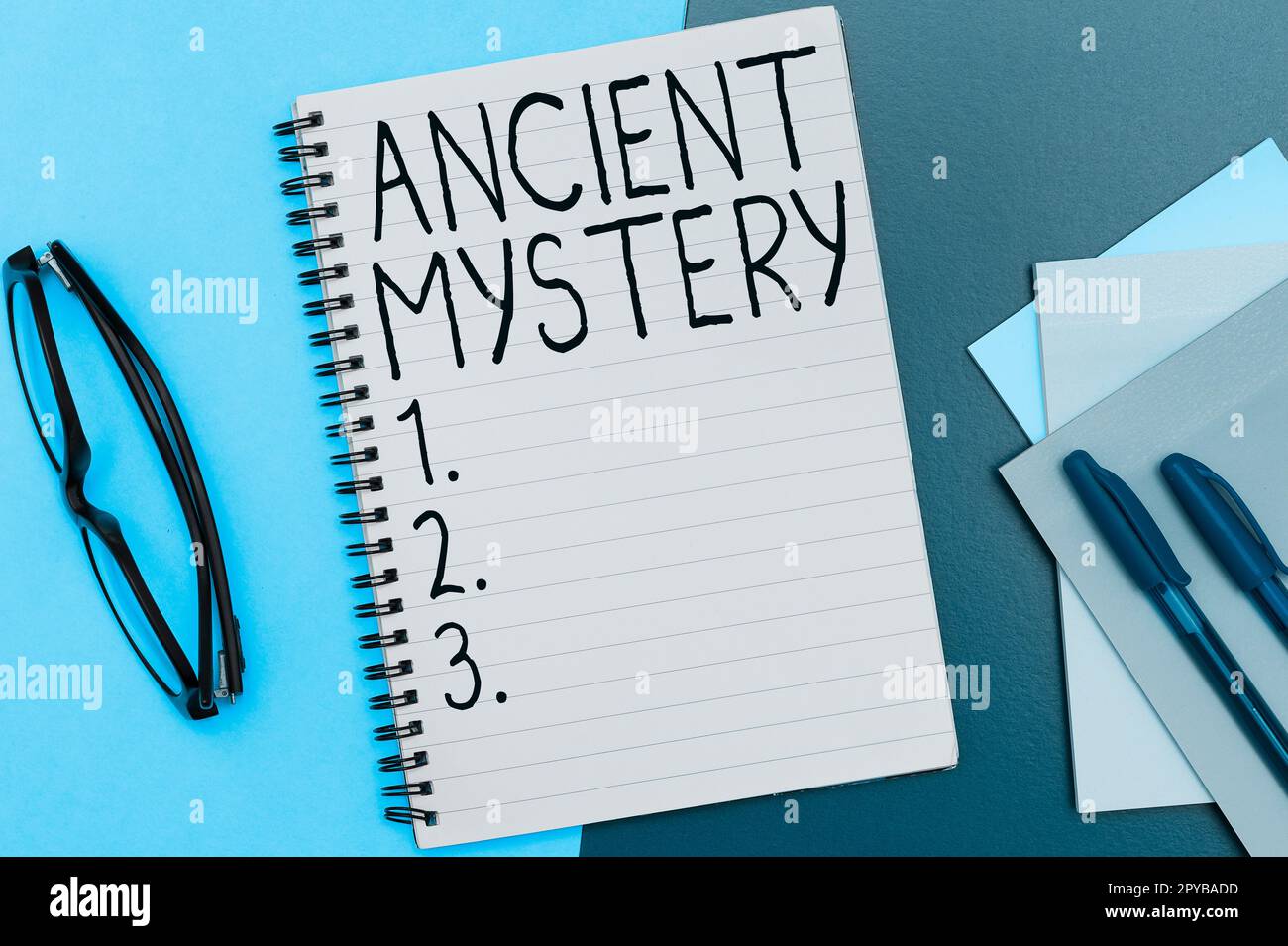 Illuminati hand symbol hi-res stock photography and images - Alamy