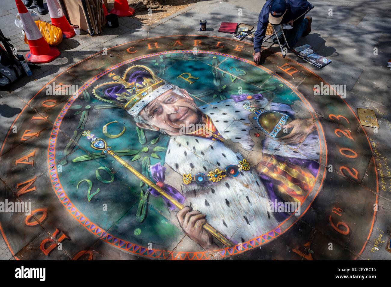 London, UK. 3 May 2023. Pavement chalk artist Julian Beever works on ...