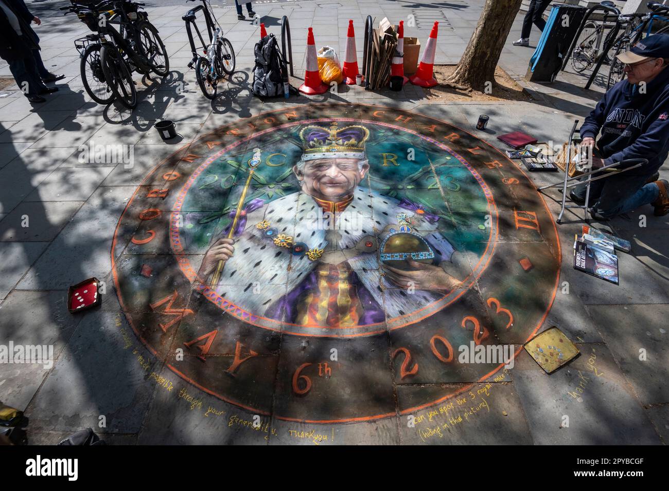 London, UK. 3 May 2023. Pavement chalk artist Julian Beever works on ...