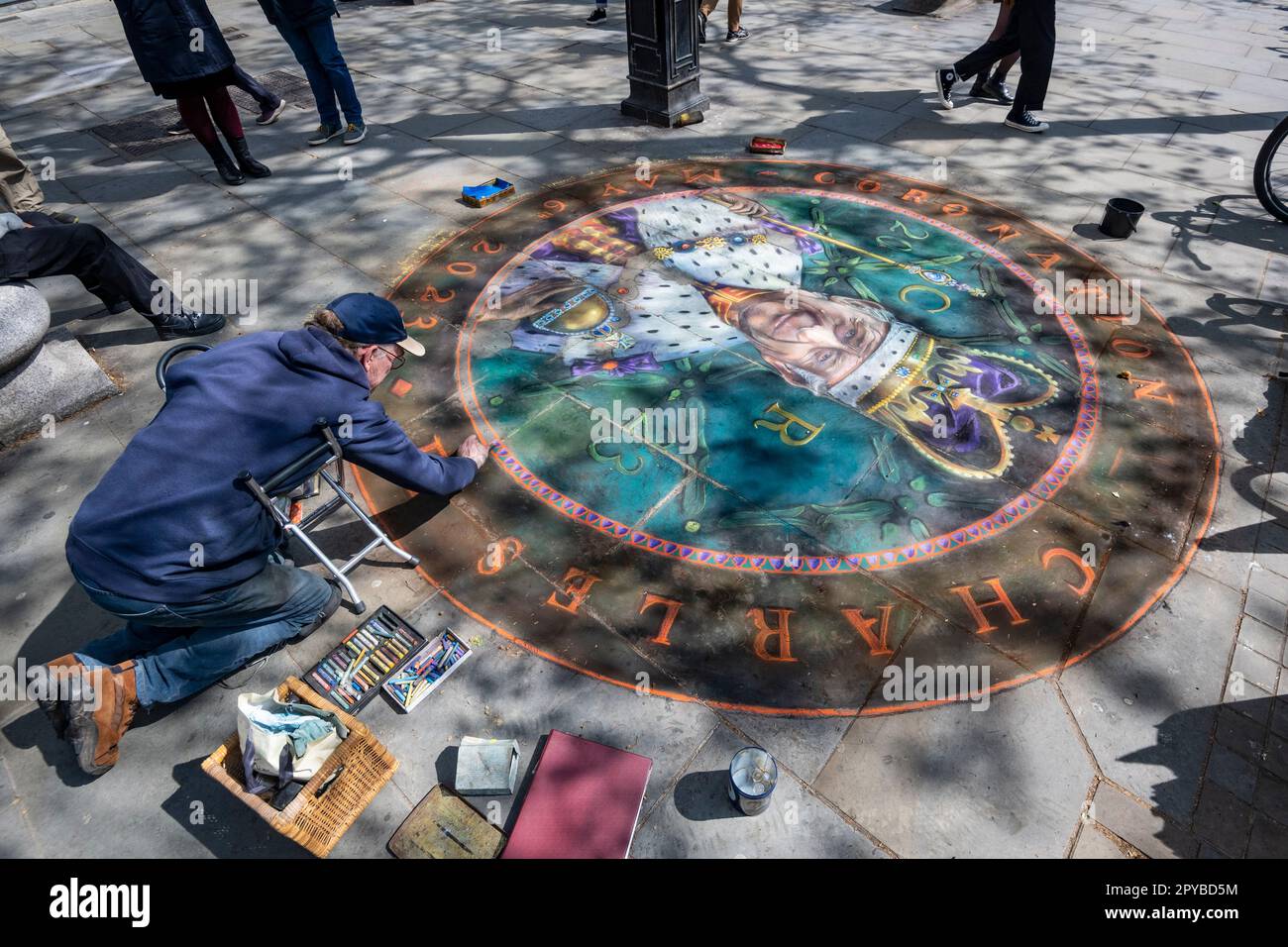London, UK. 3 May 2023. Pavement chalk artist Julian Beever works on ...