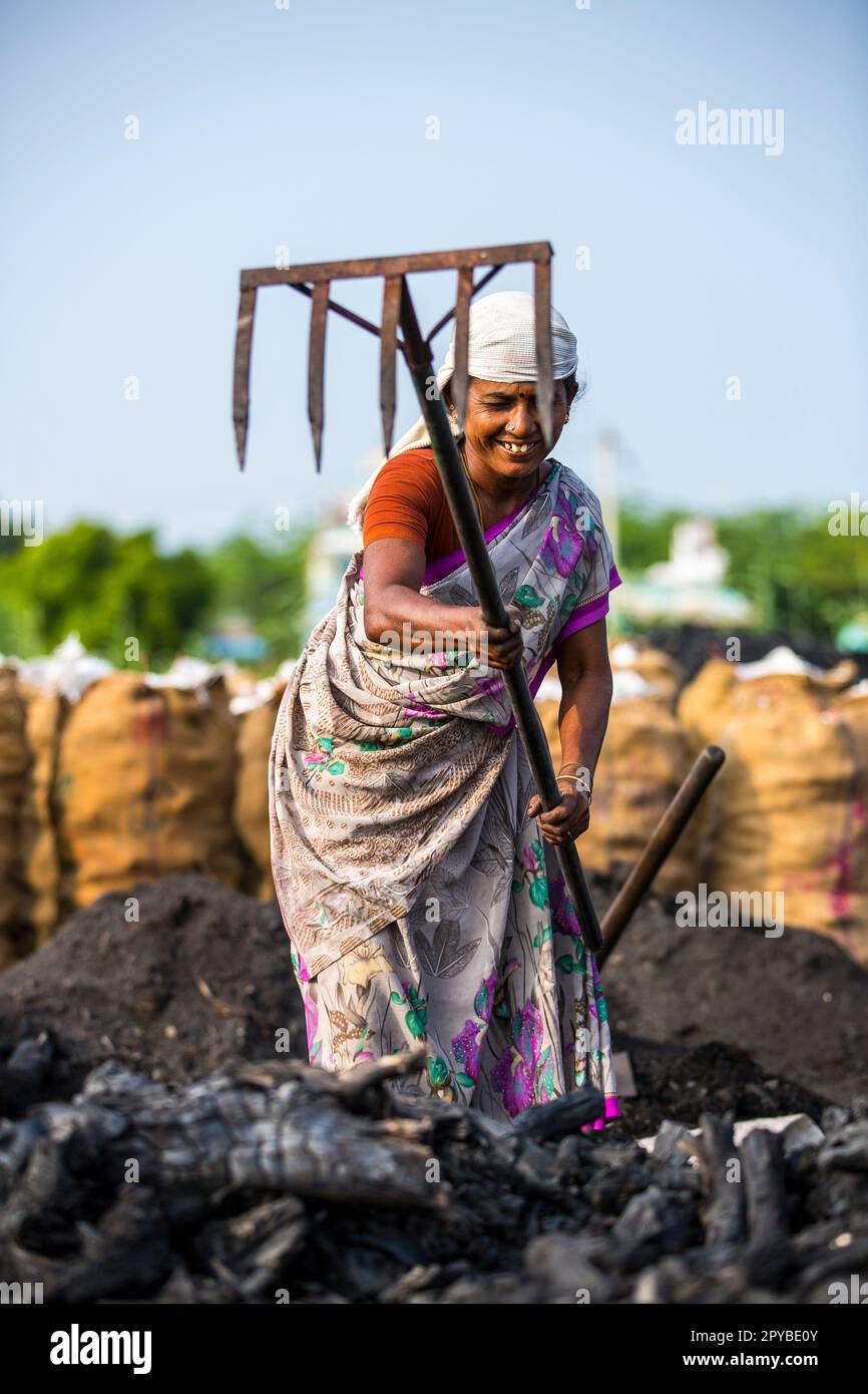 Women work in Carbon Cave in Trichy, india Stock Photo - Alamy