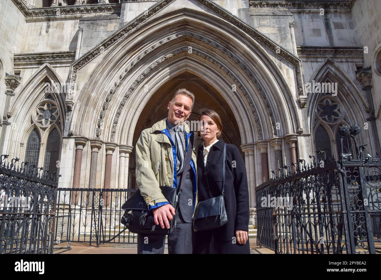 Chris packham charlotte corney hi-res stock photography and images - Alamy