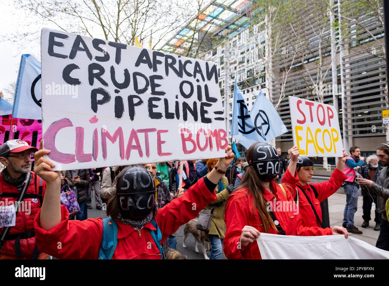 Protesters from the environmental group Extinction Rebellion on a ...