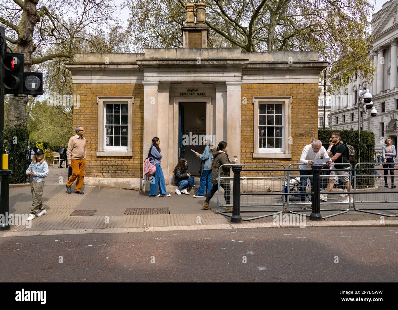 People standing outside Cafe at Storey's Gate, Birdcage Walk, London SW1 Stock Photo - Alamy